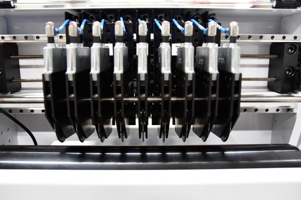 The Importance of a Quality Anvil Roll | DIENES USA